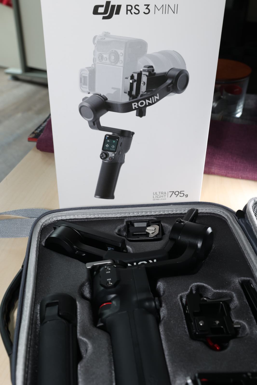 DJI RS3 mini Gimbal (kofer gratis)