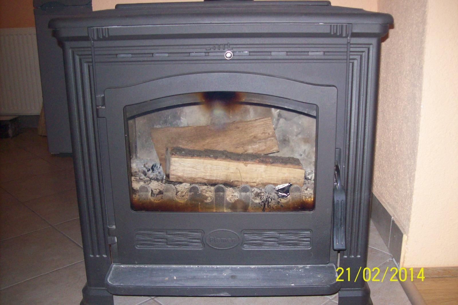 Kamin pec Plamen Tena