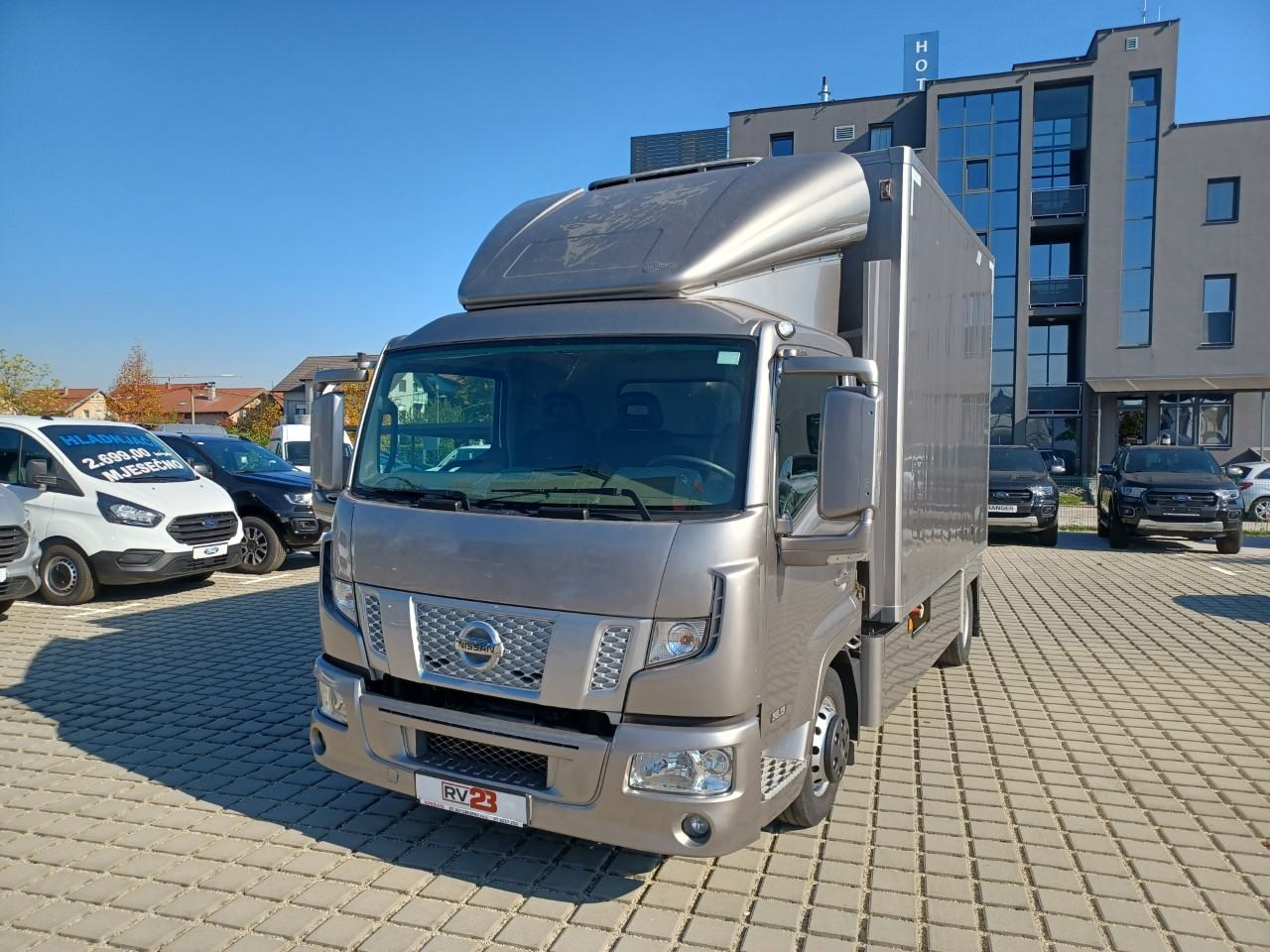 NISSAN NT 500 3,0D HLADNJAČA 150ks, 2014 god.