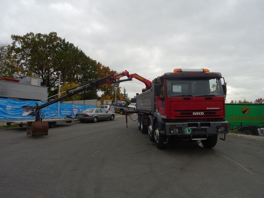 Iveco 32.340 Dreisaeitenkipper& Palfinger Kran&Greifer, 1997 god.