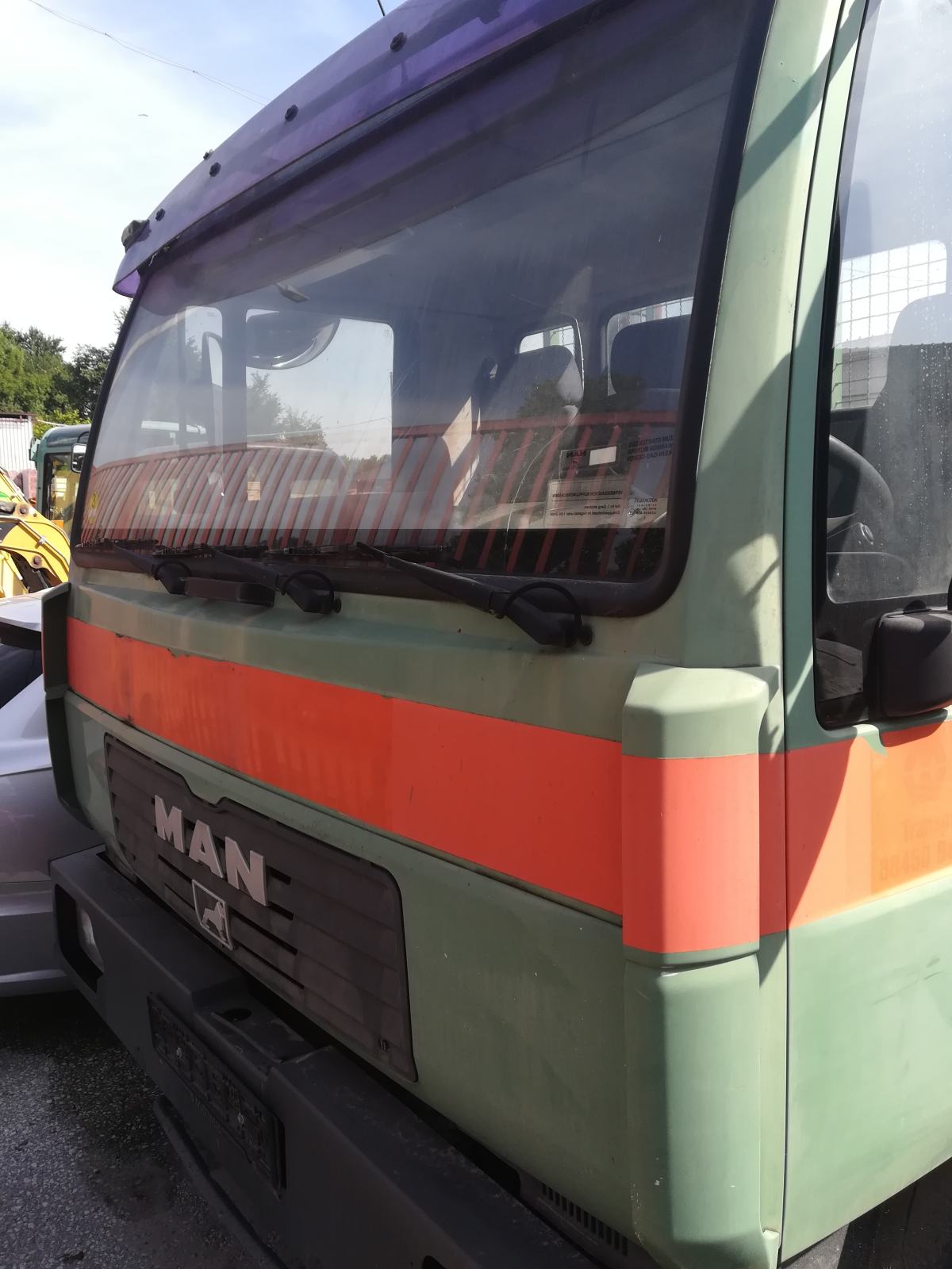 MAN L 2000, 2003 god.