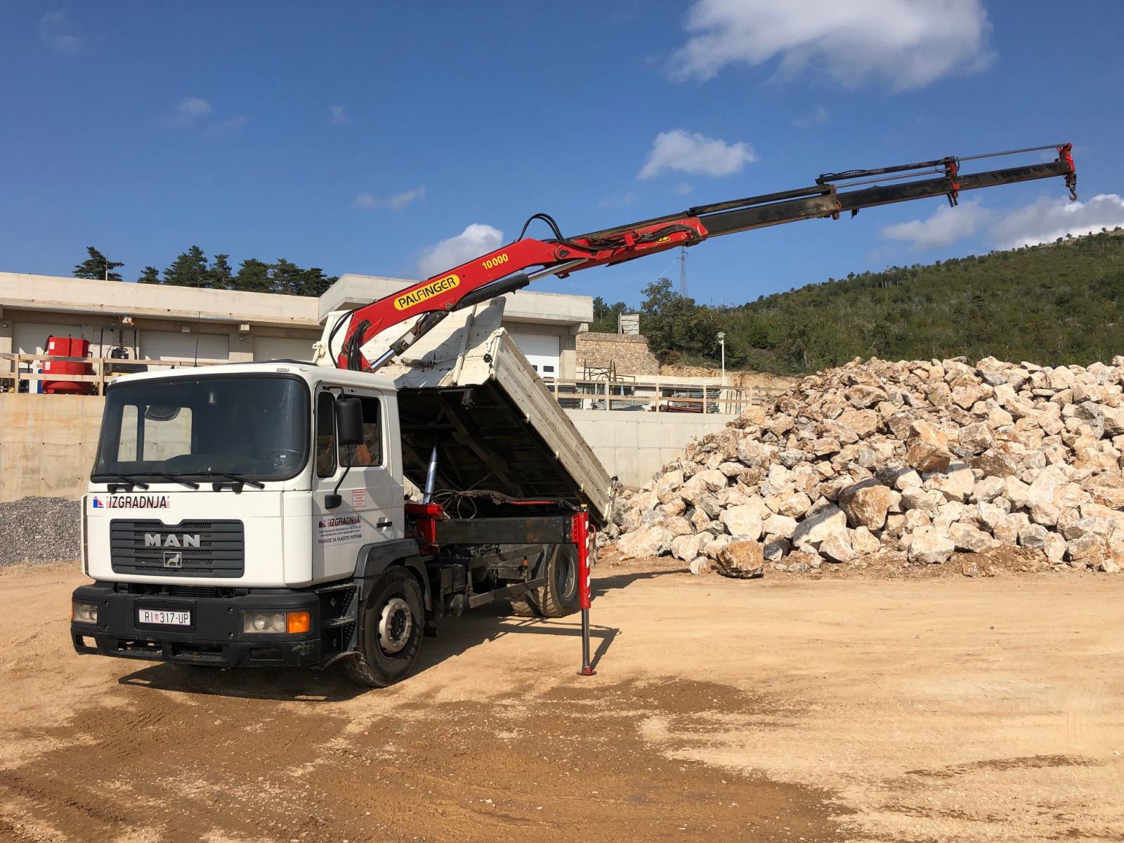 MAN M2000 kiper kran, 2001 god.