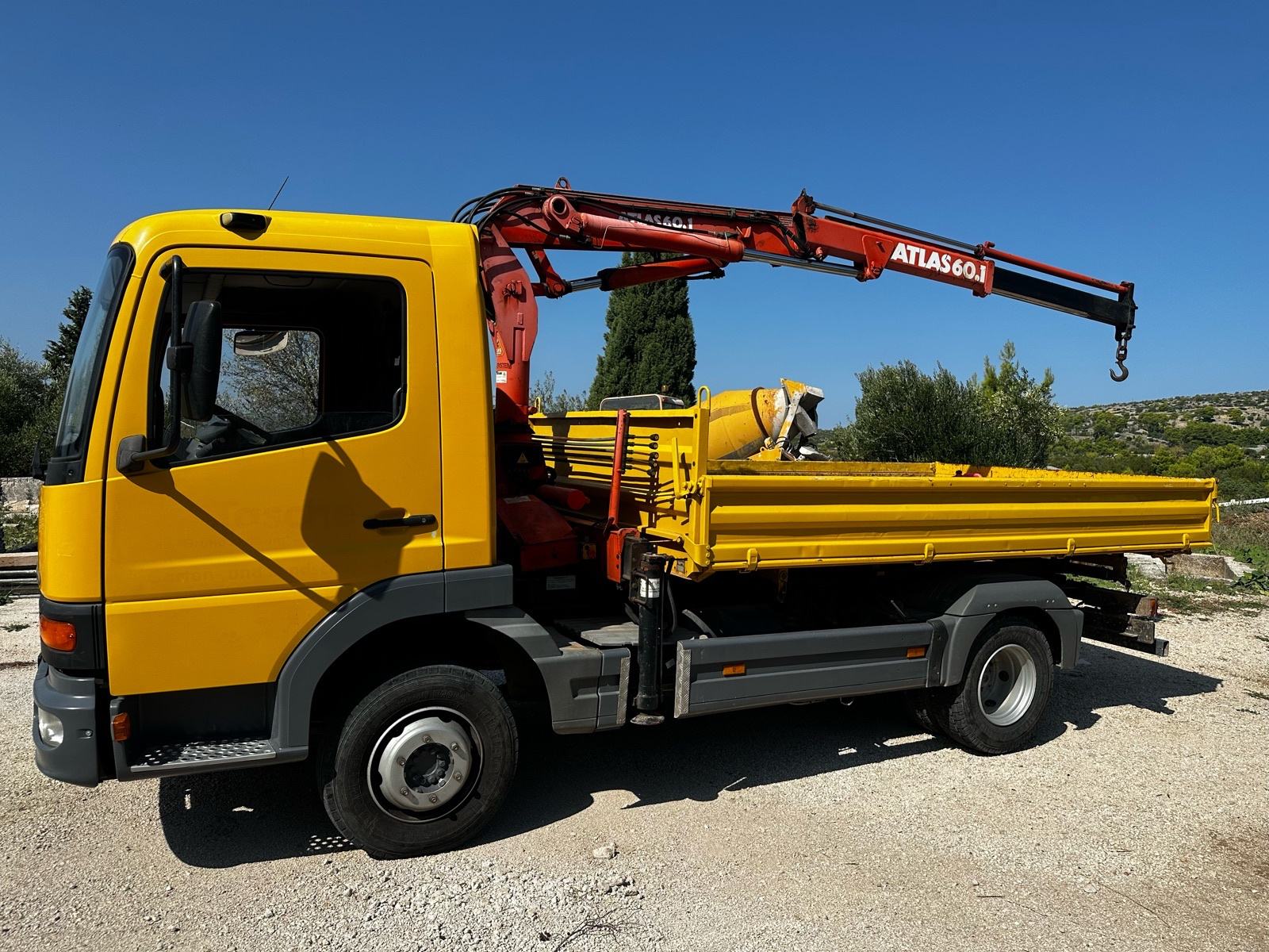 Mercedes Atego 815, kiper/kran, 2002 god.