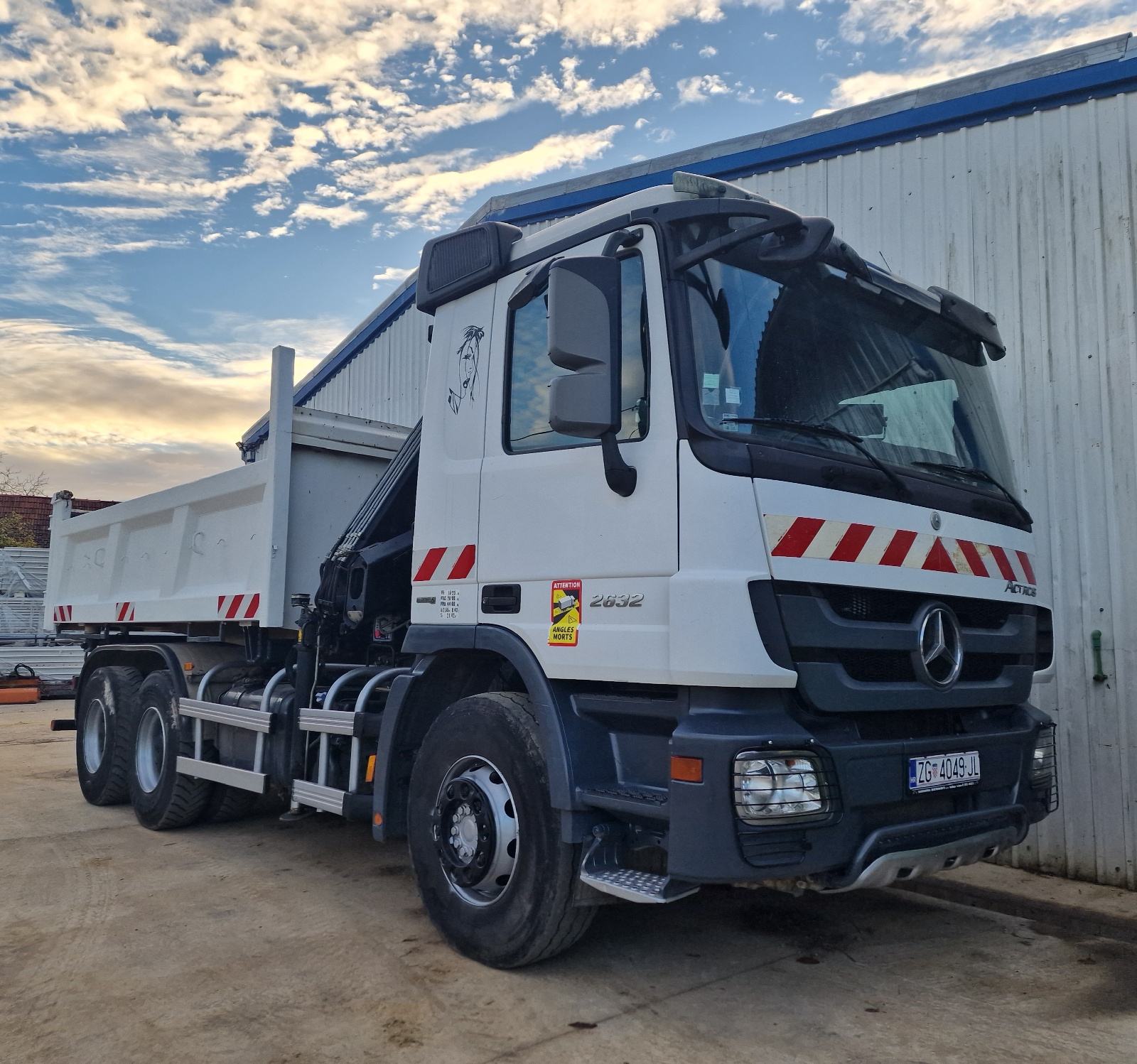 MERCEDES-BENZ 2632 - HIAB - GRAJFER - REG 10/24, 2013 god.
