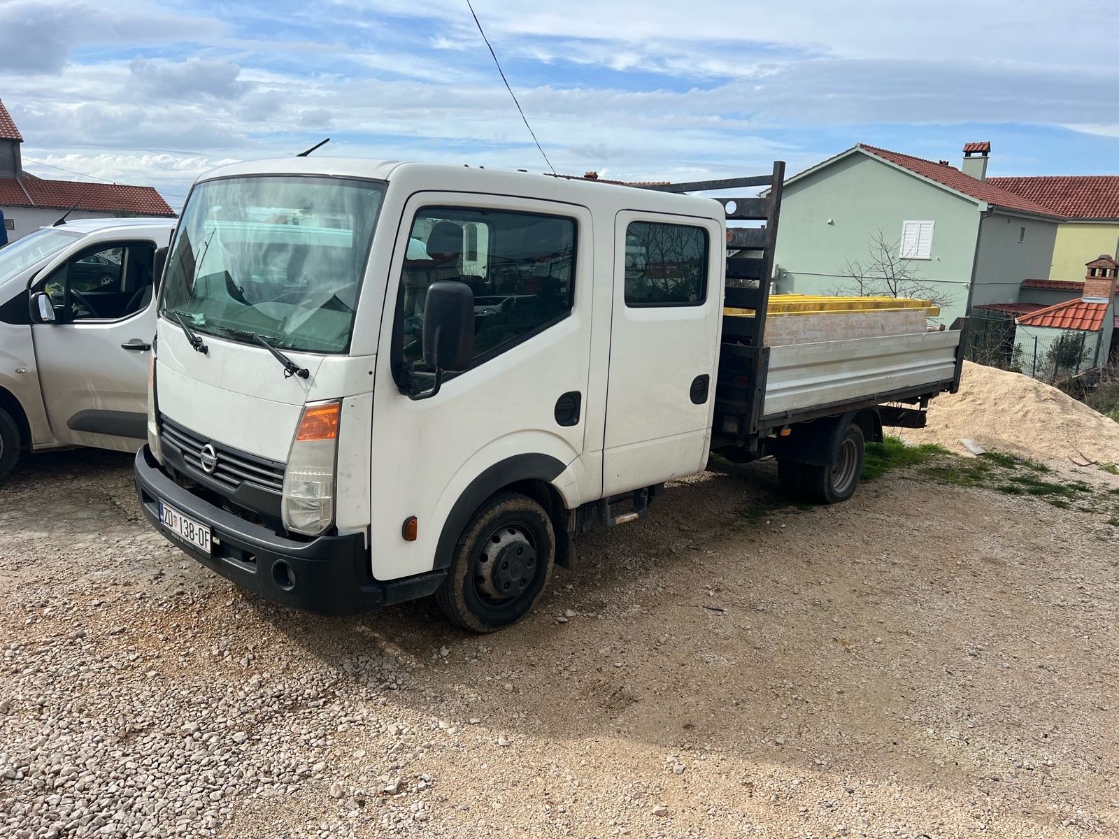 Nissan cabstar, 2011 god.