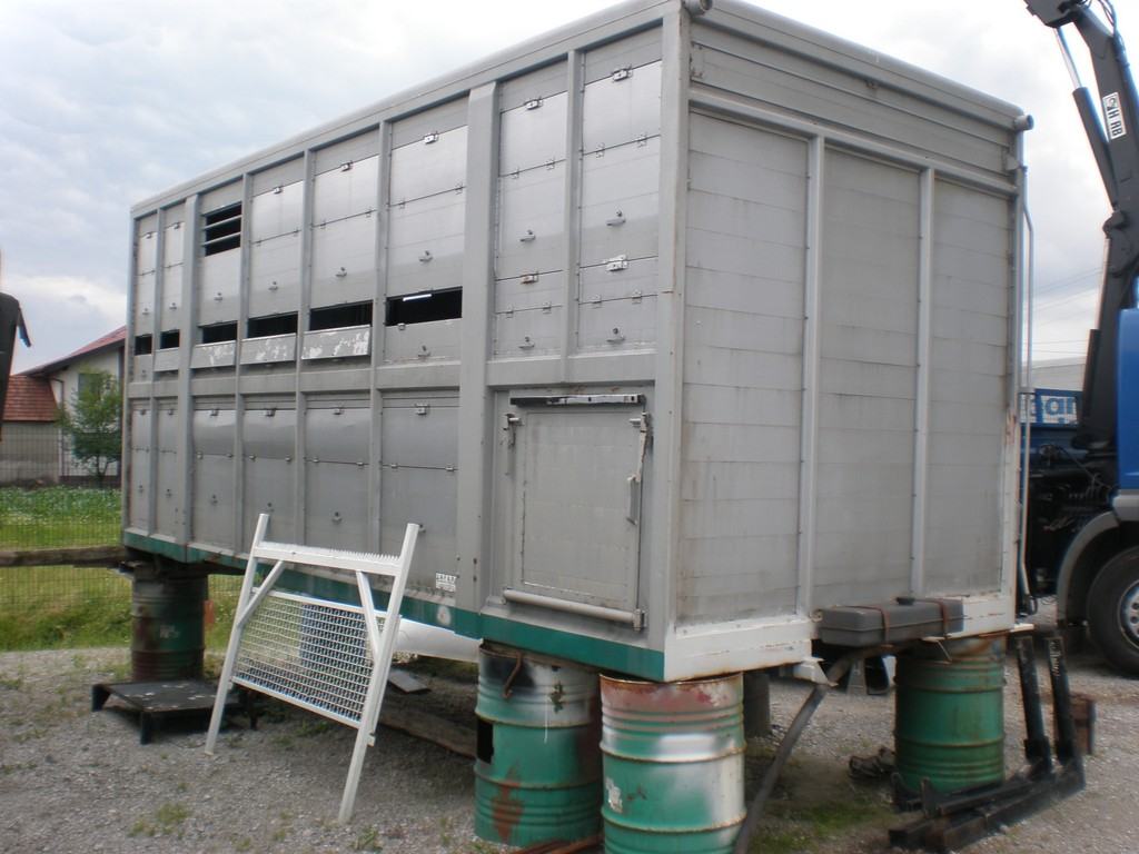 stočar sanduk s hirauličnom etažom !!! NOVA CIJENA !!!, 1999 god.