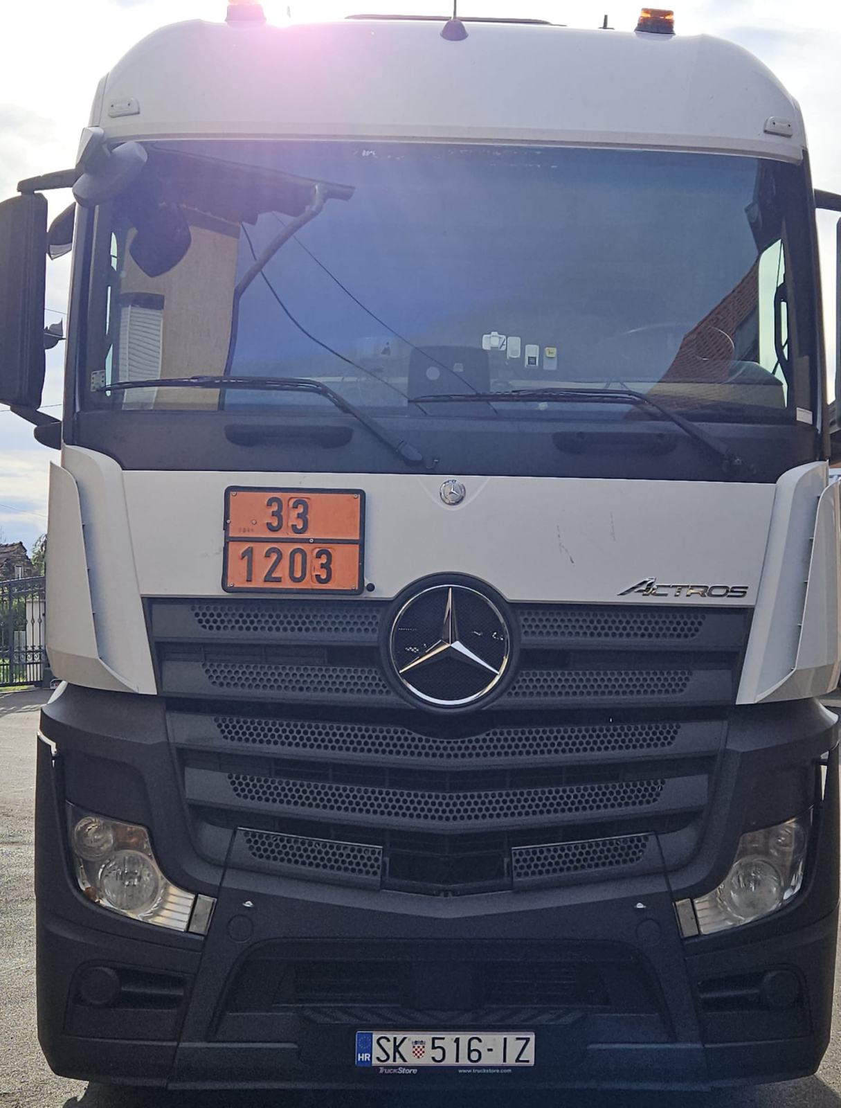 Mercedes Actros 1843 ADR, 2015 god.