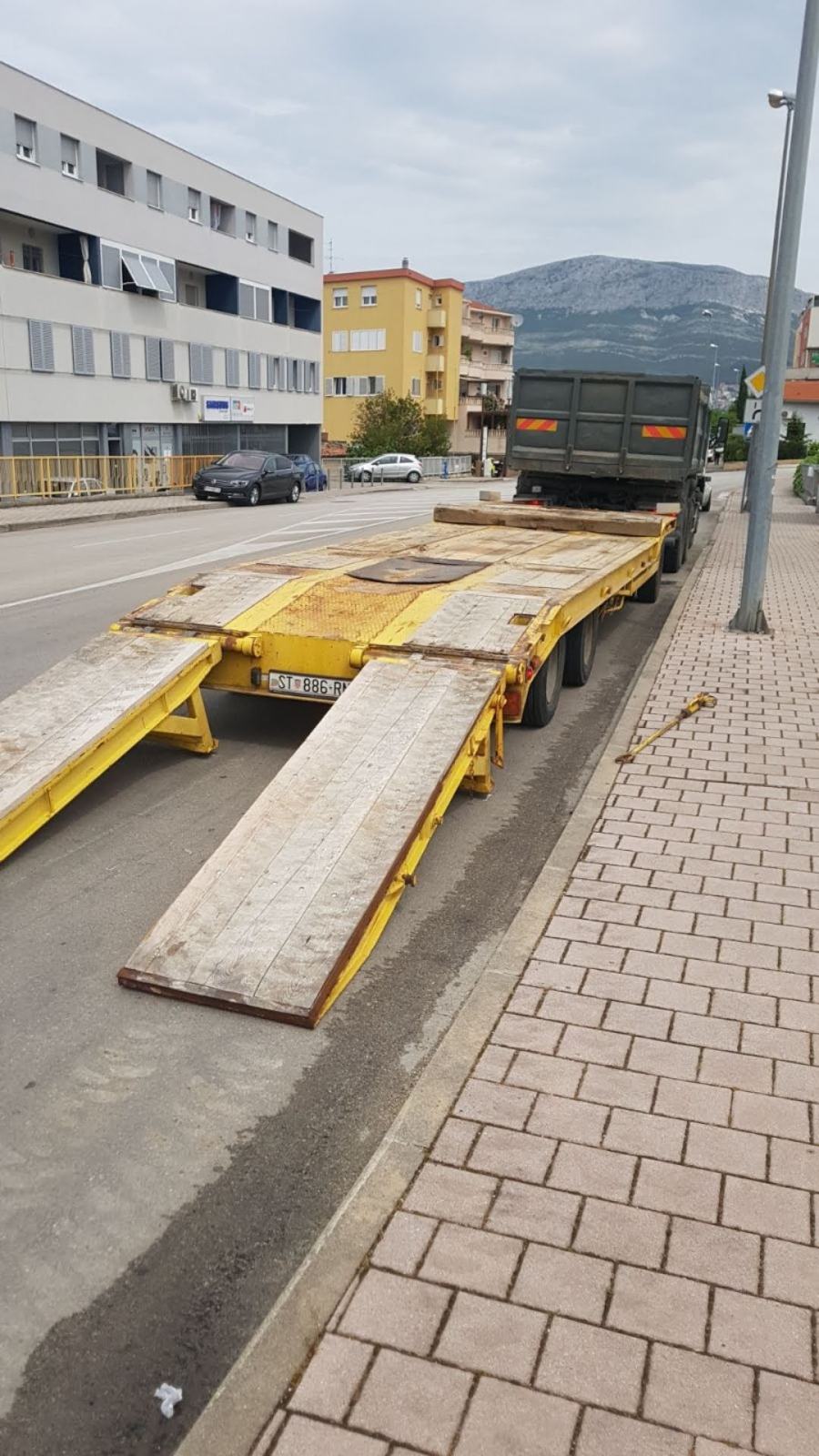 Labudica RENDERS, 1995 god.