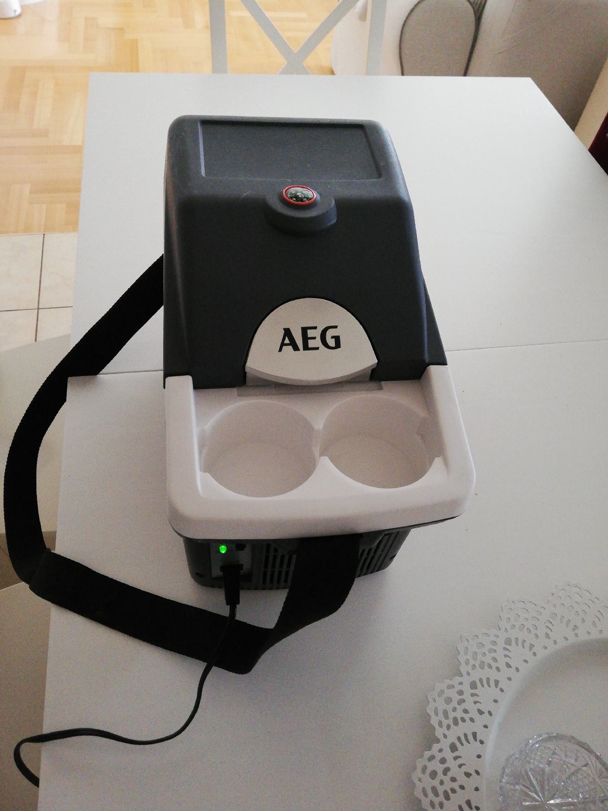 Prijenosni auto hladnjak AEG