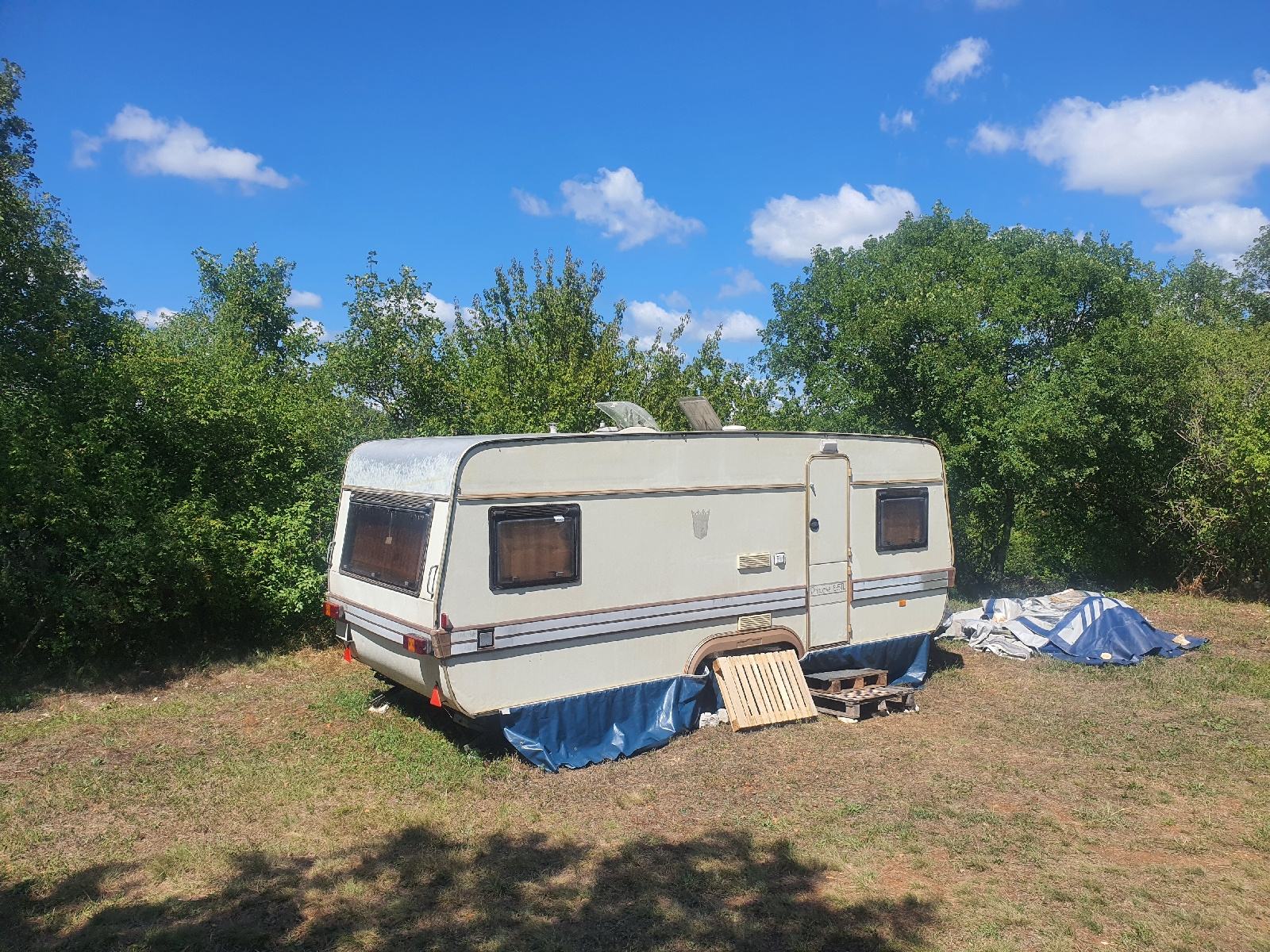 Kamp prikolica Tabbert 1981.g. u Istri