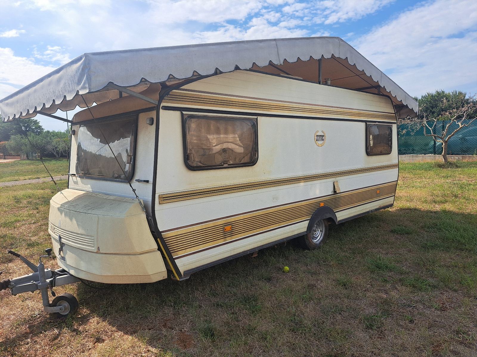 Kamp ptikolica Tec 500