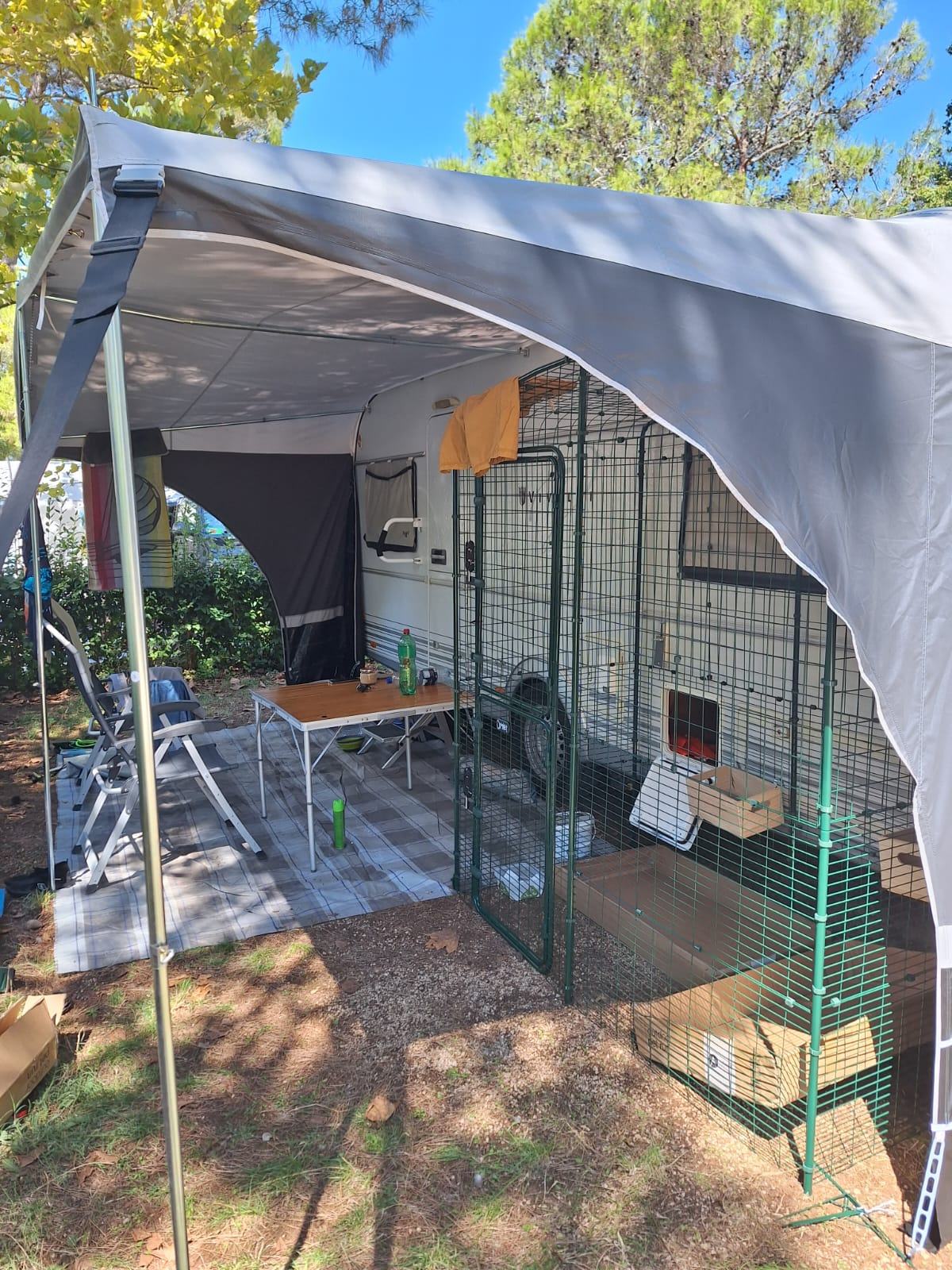 PREDŠATOR ZA KARAVAN obelink Grey 13