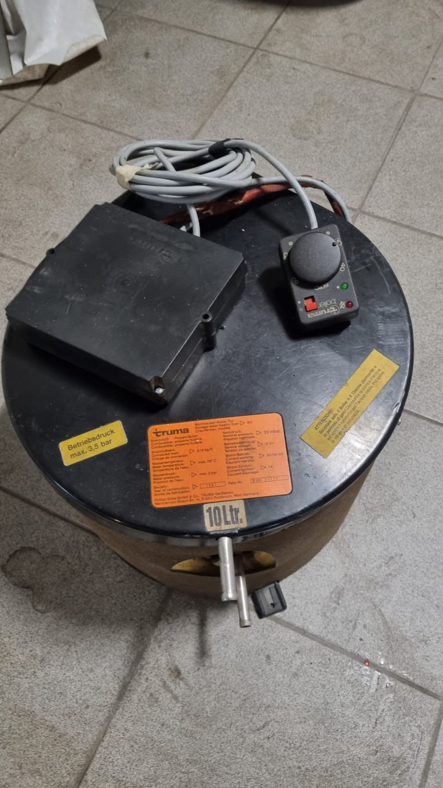 Bojler za kamper ili kamp kućicu - TRUMA B-103