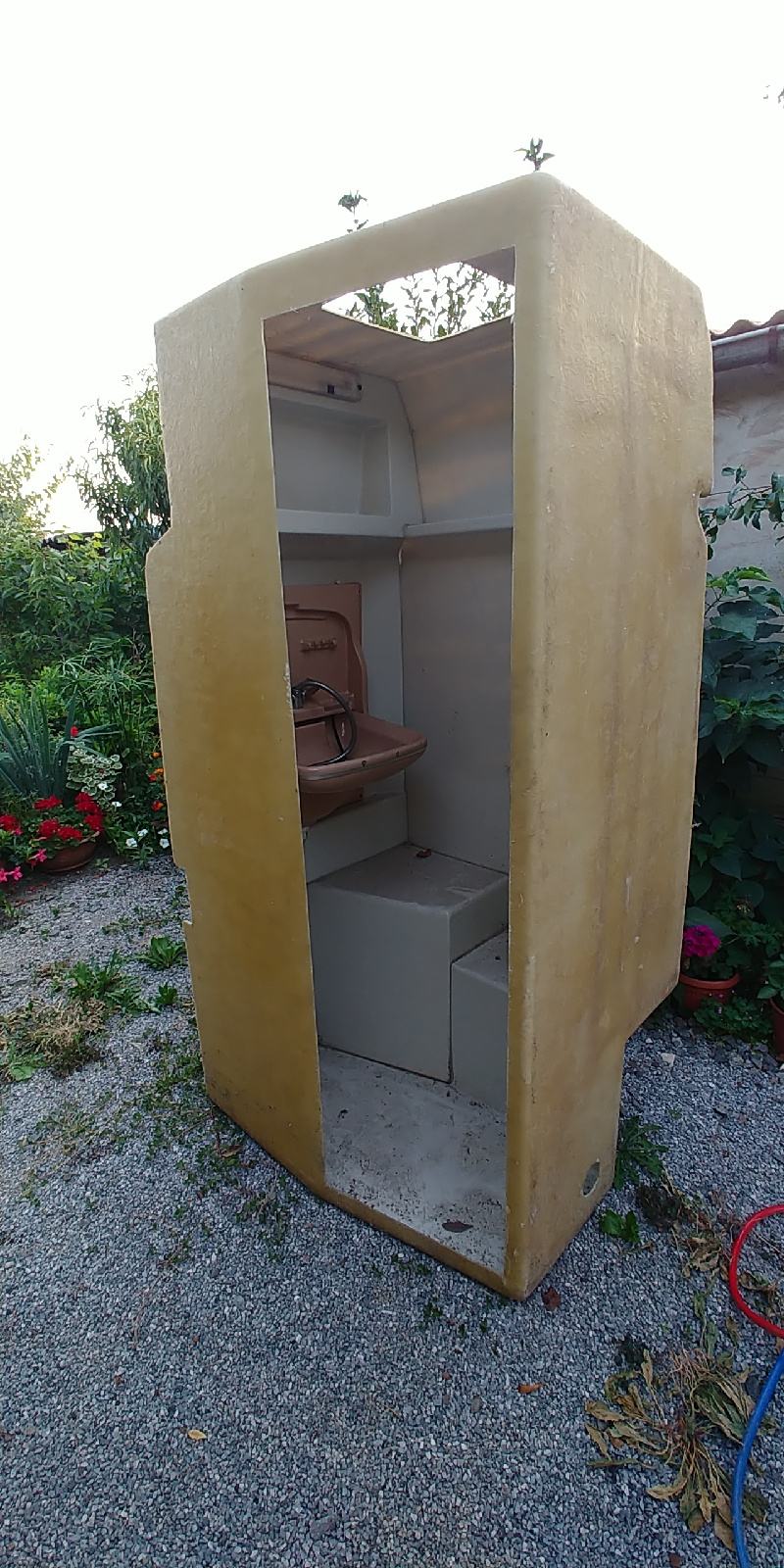 Kamper tuš kabina wc