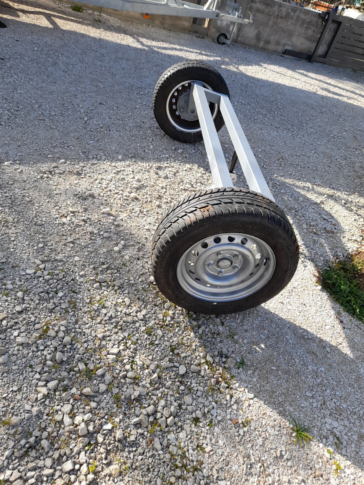 Osovina za prikolicu