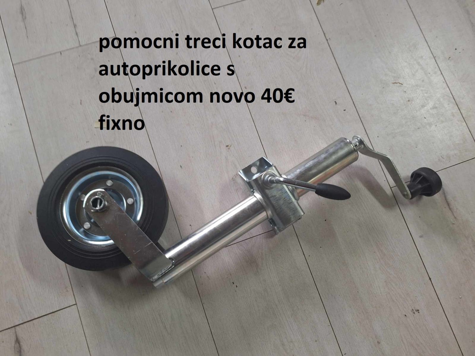 pomocni treci kotac za autoprikolice novo