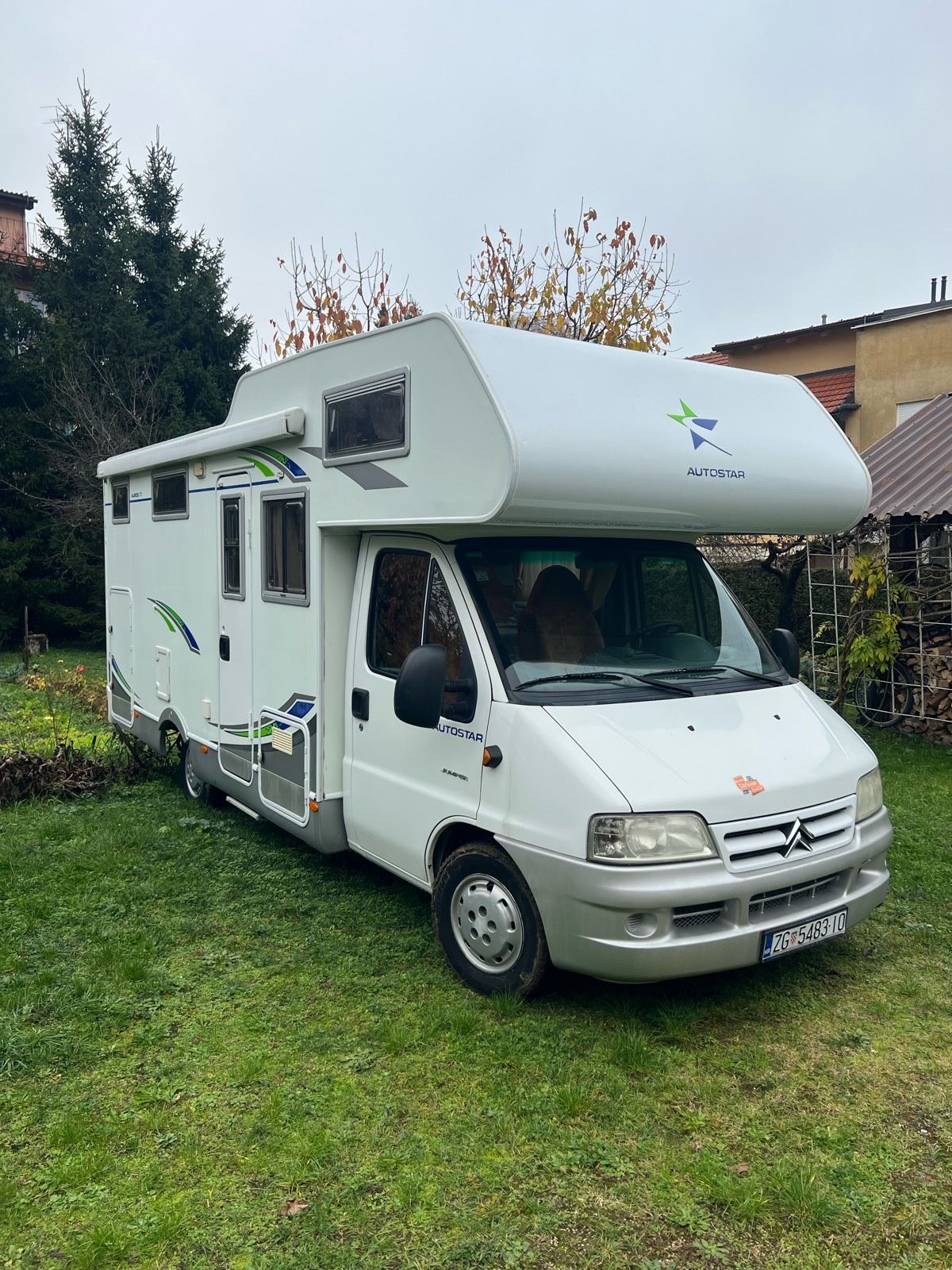 Kamper Citroen Jumper s puno dodatne opreme, registriran do 5.mjeseca