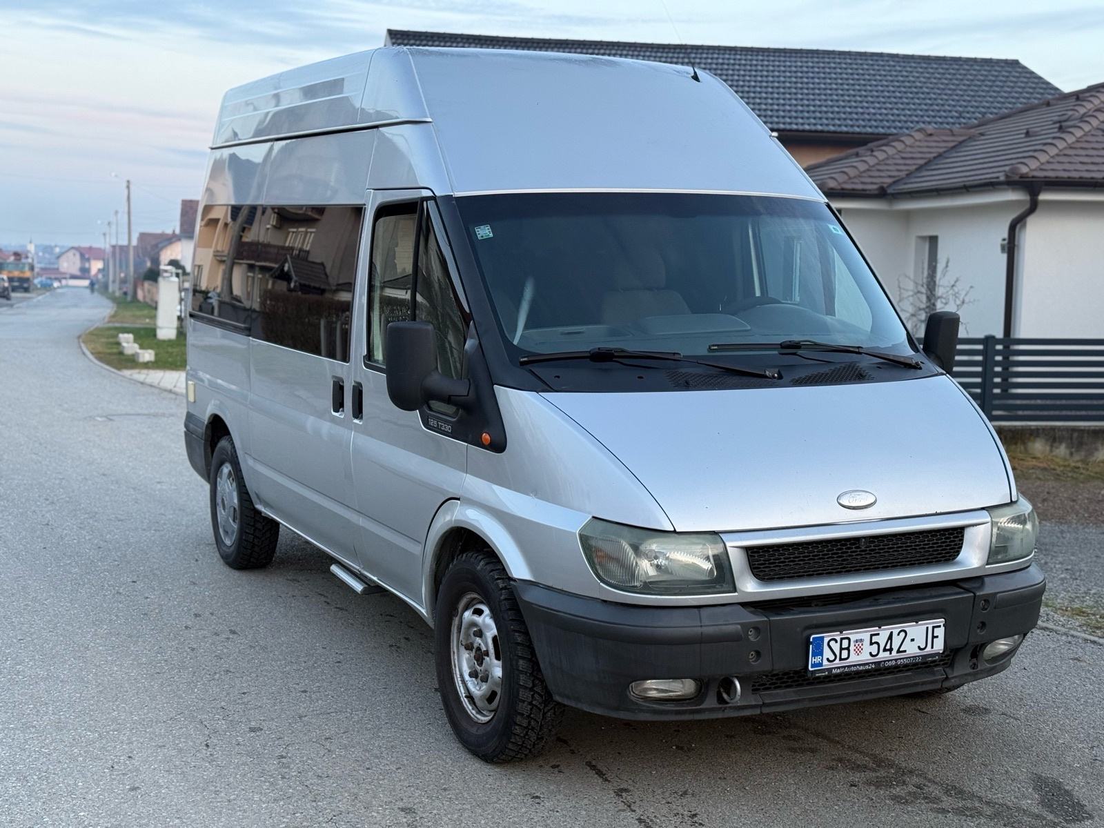 Kamper Ford Transit 2.4 tdci, AUTOMATIK, klima, reg godinu dana