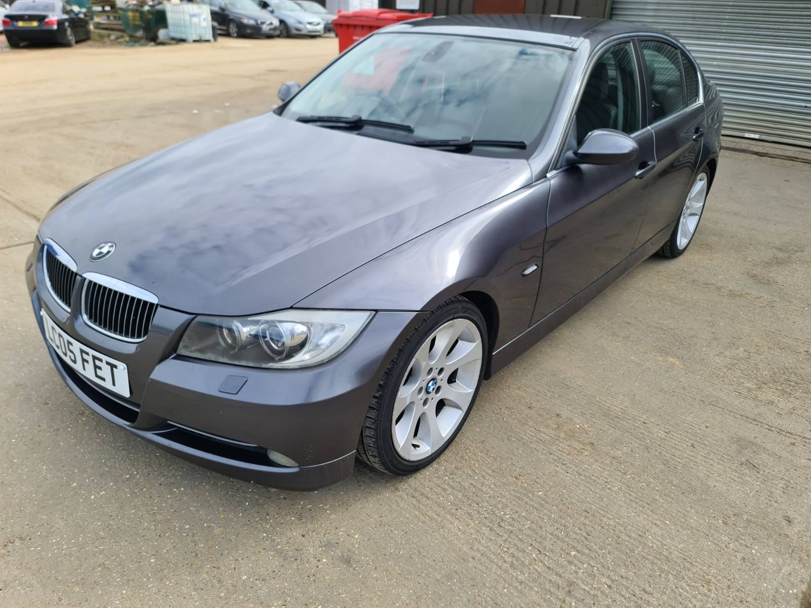 BMW e90 330i. *** Komplet Za Djelove ****, 2007 god.