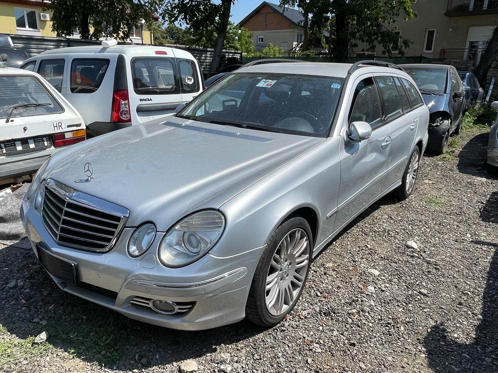 Mercedes-Benz E320 CDI 4MATIC DIJELOVI, 2008 god.