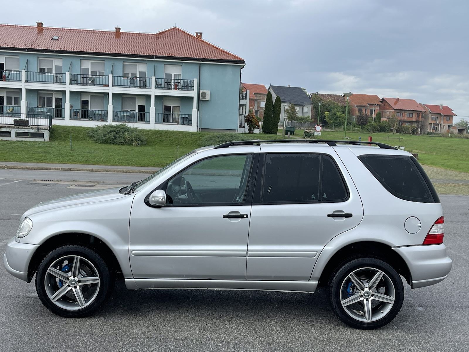 Mercedes-Benz ML W163 DIJELOVI 270 CDI 400 CDI, 2005 god.