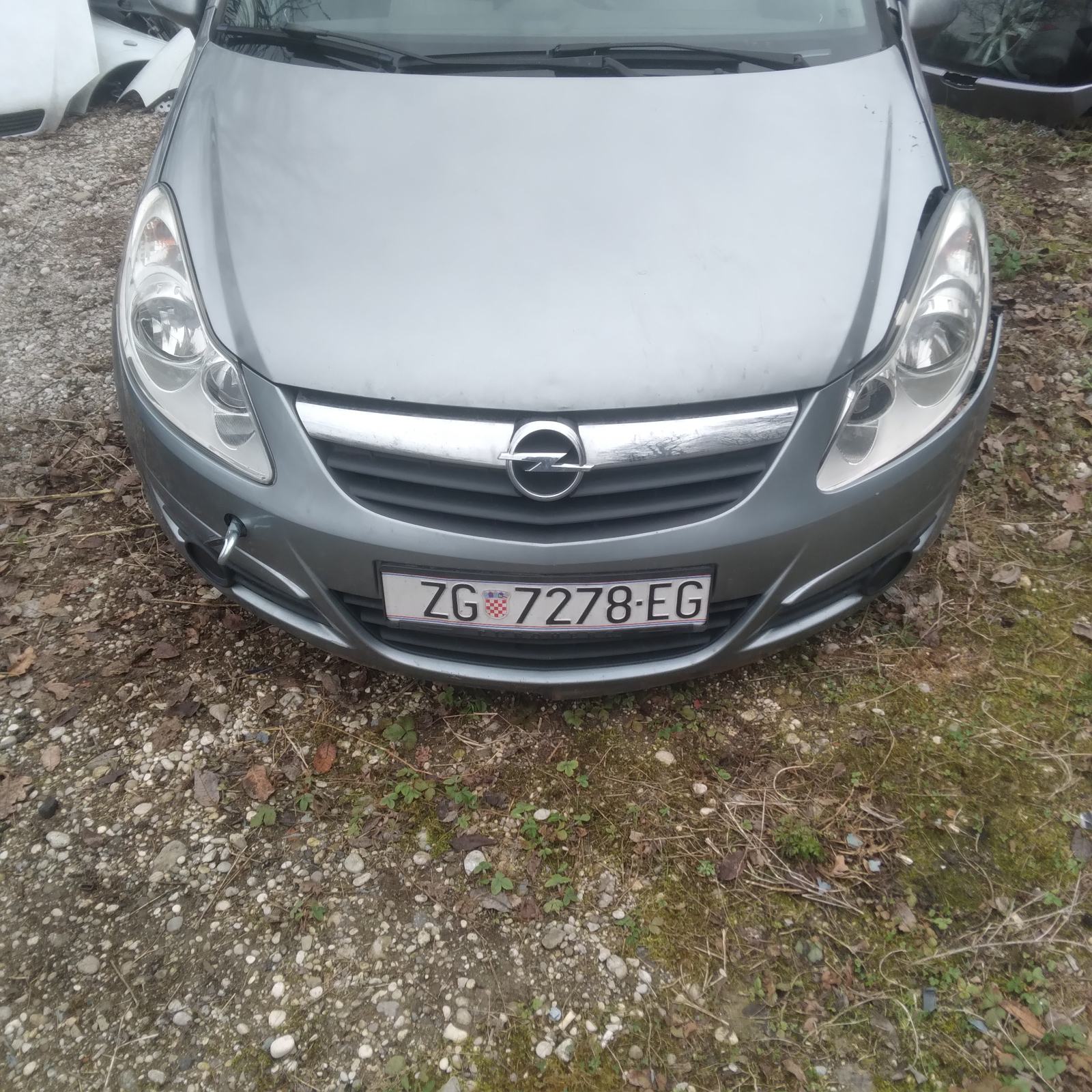 Opel Corsa 1,2 16V 63 kw, 2010 god.