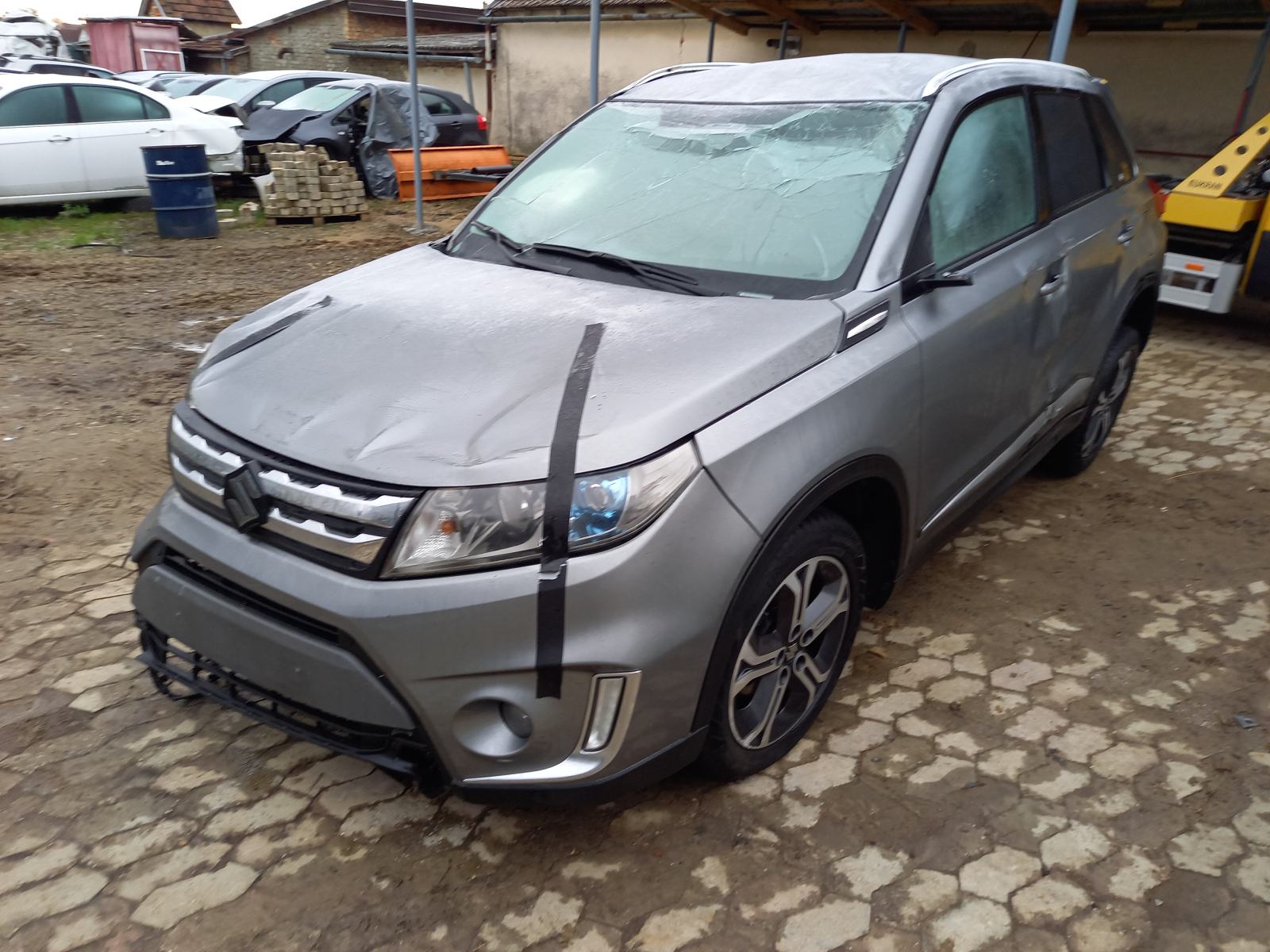 Suzuki Vitara 1,6 4WD ,dijelovi, 2015 god.