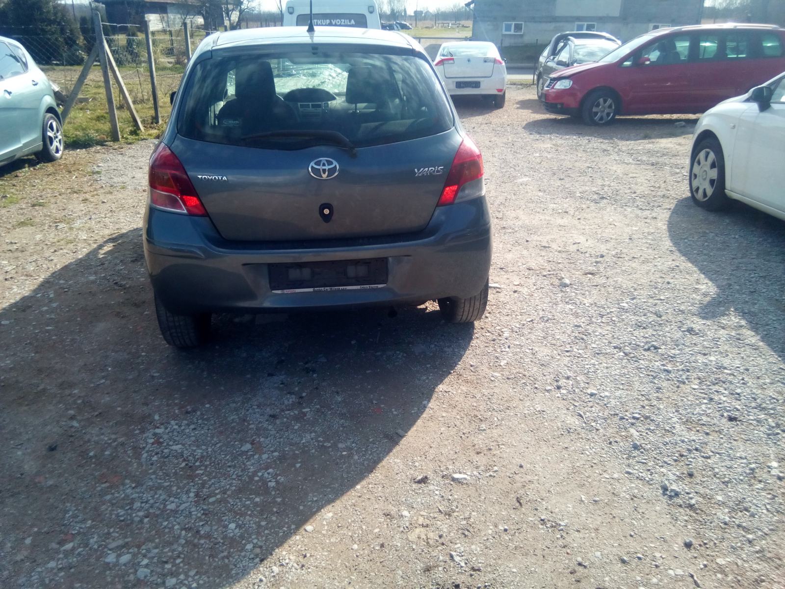 Toyota Yaris 1,3 VVT-i dijelovi, 2009 god.