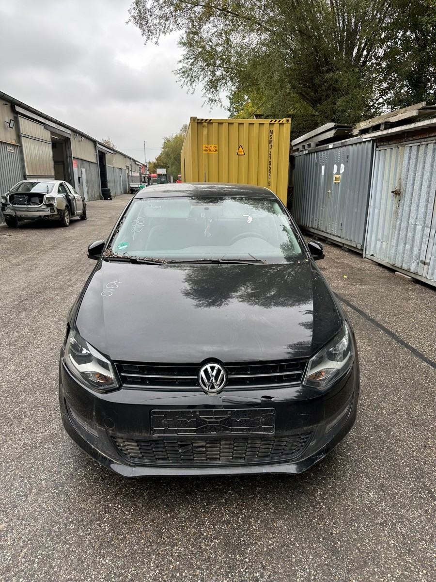 Volkswagen POLO 6R 2009-2014 ZA DIJELOVE DIJELOVI, 2013 god.