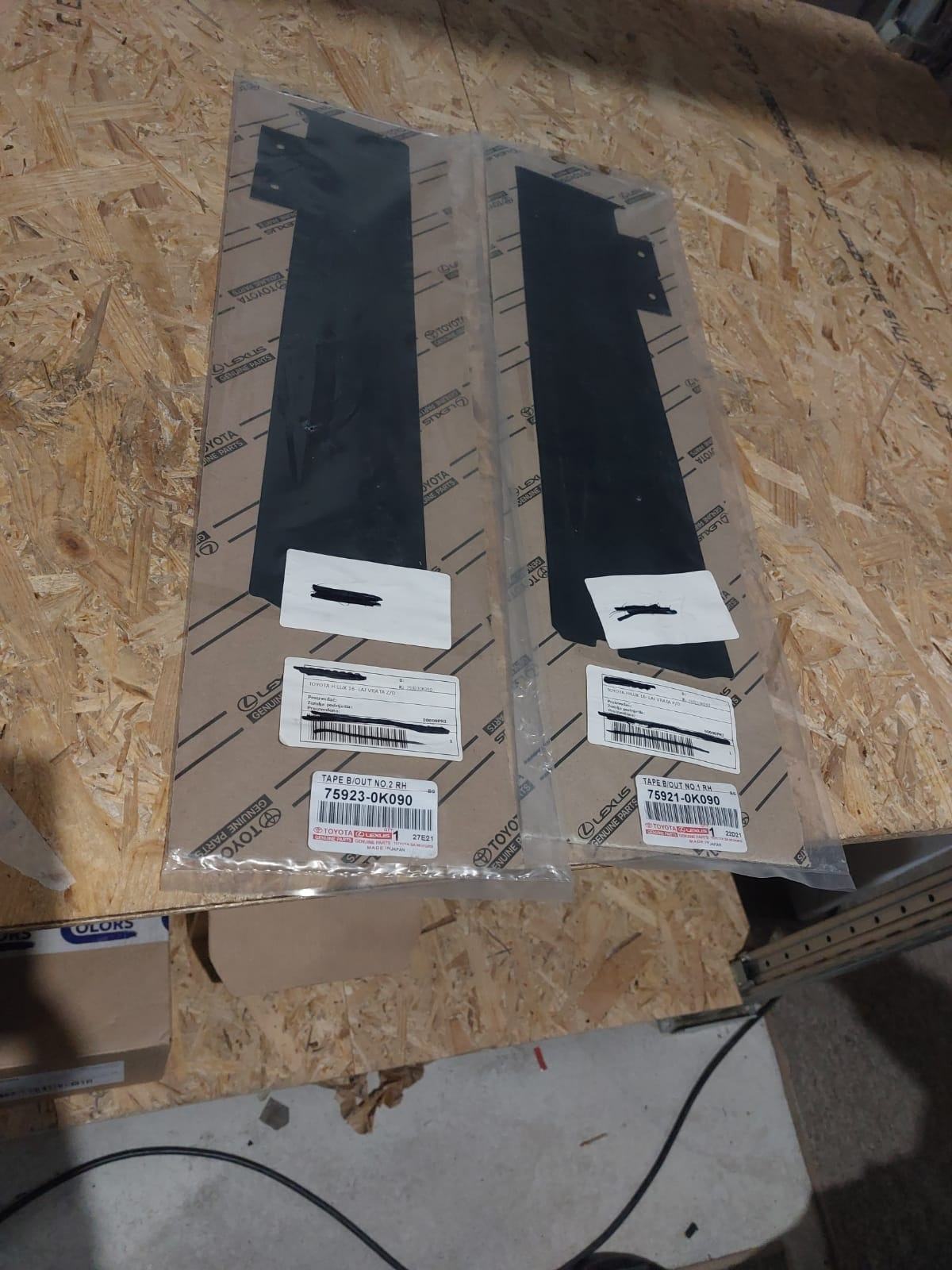 75923-0K090, 75921-0K090 TOYOTA HILUX FOLIJA VRSTA ST/D ST/L