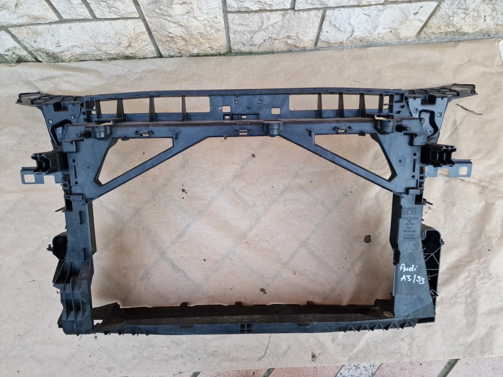 Audi A3 / S3 - vezni lim prednji (8Y0805588)