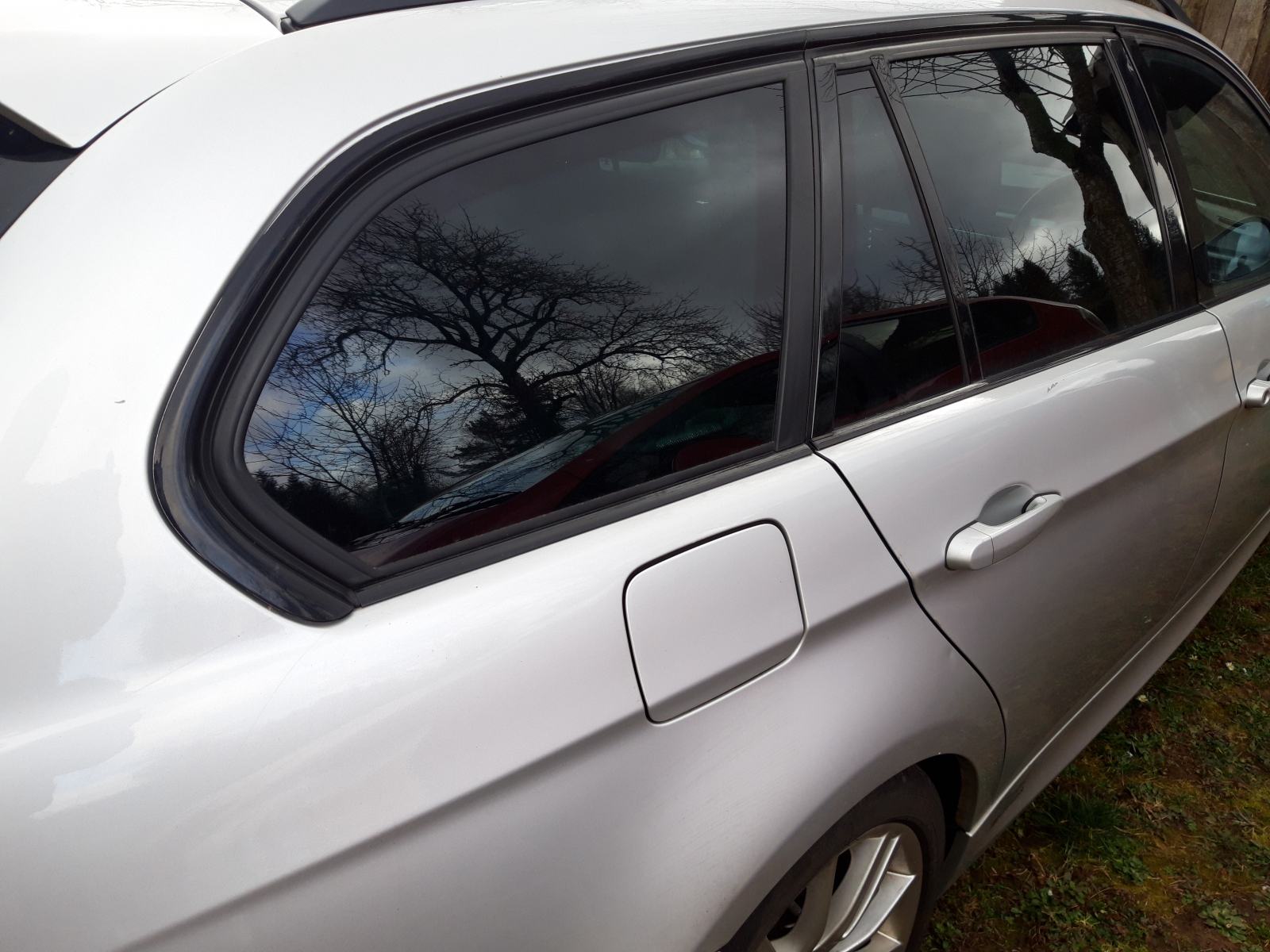 BMW E91 vanjske lajsne vrata krova shadow line crni sjaj m paket