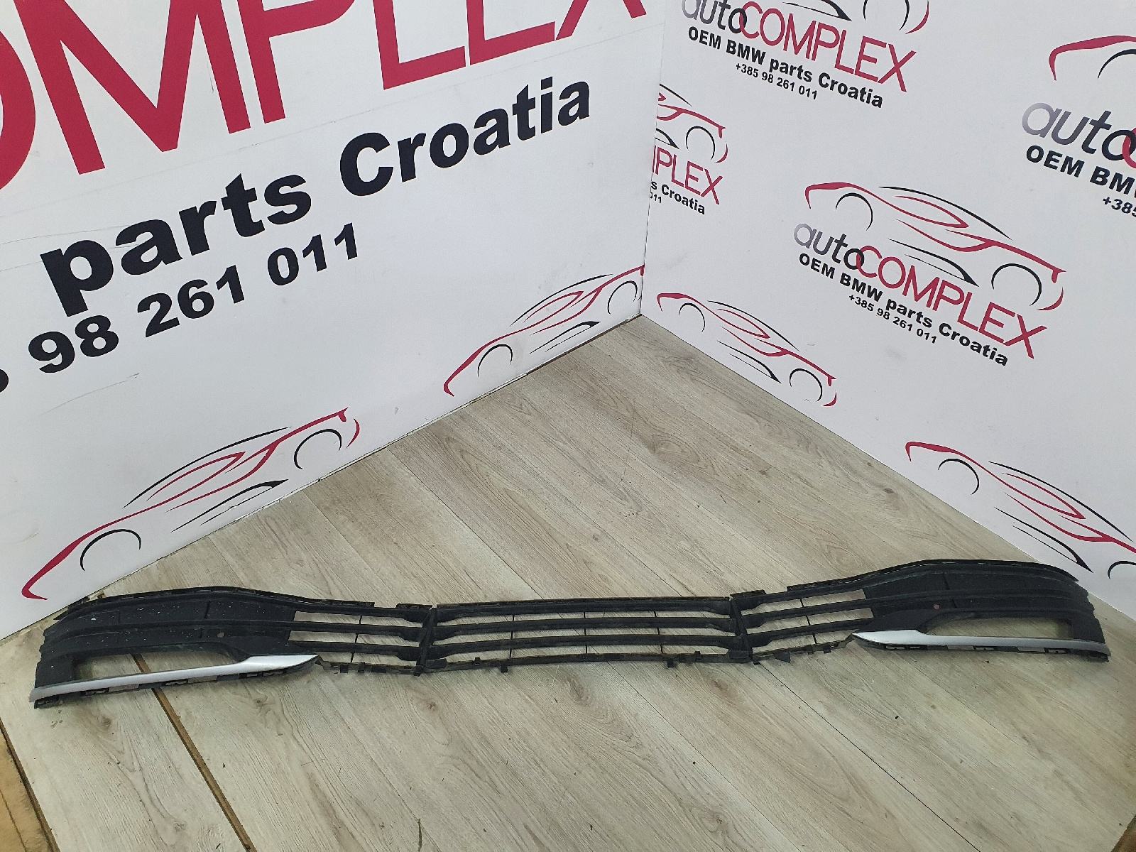 BMW G30 REŠETKE PREDNJEG BRANIKA 7385263 7385264 51117385267