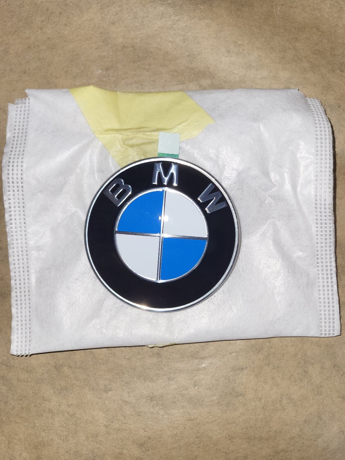 Bmw znak Original novi