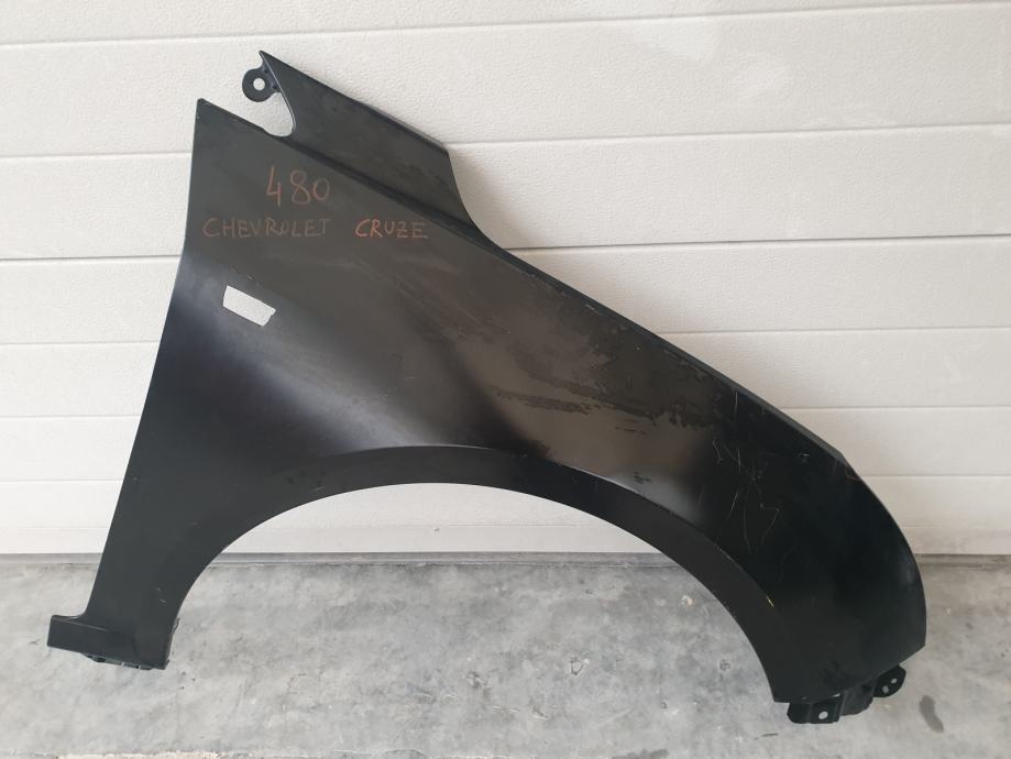 Chevrolet Cruze desni blatobran