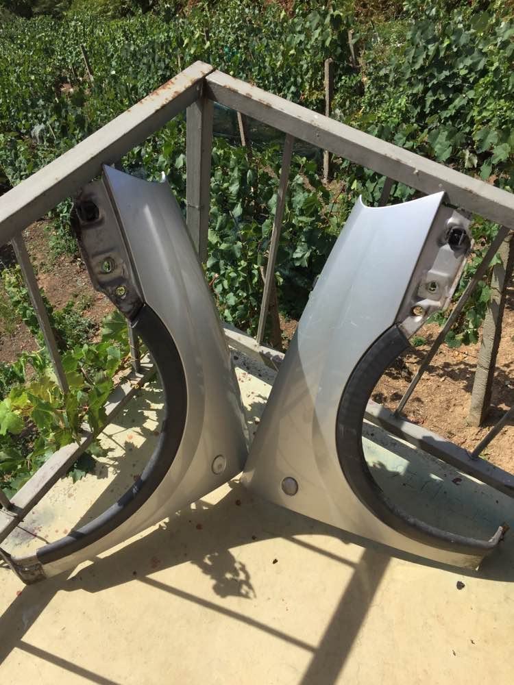 Corsa C desni blatobran