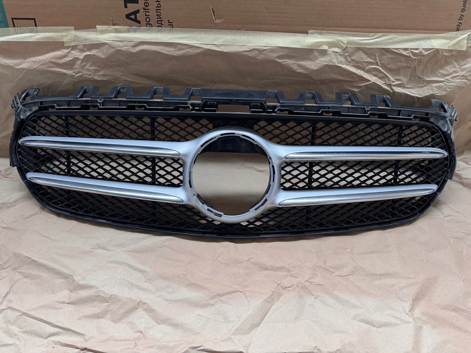 MERCEDES A247 B KLASA MASKA A2478885700