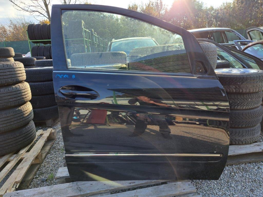 Mercedes B 180 CDI W245 prednja desna vrata