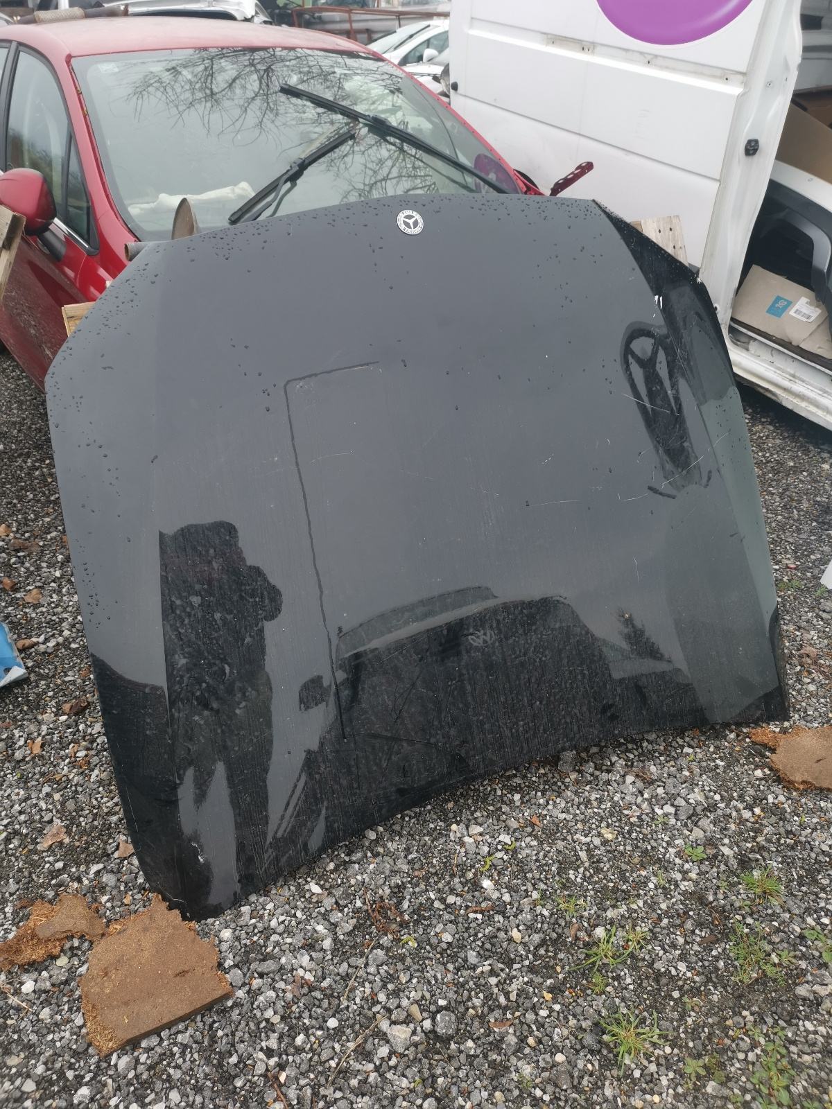 Mercedes e klasa hauba