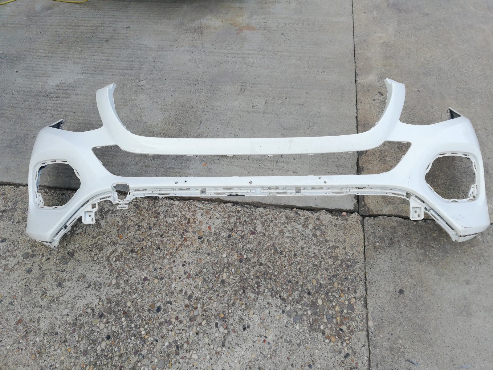 Mercedes GLE coupe a2928850625 prednji branik prodajem