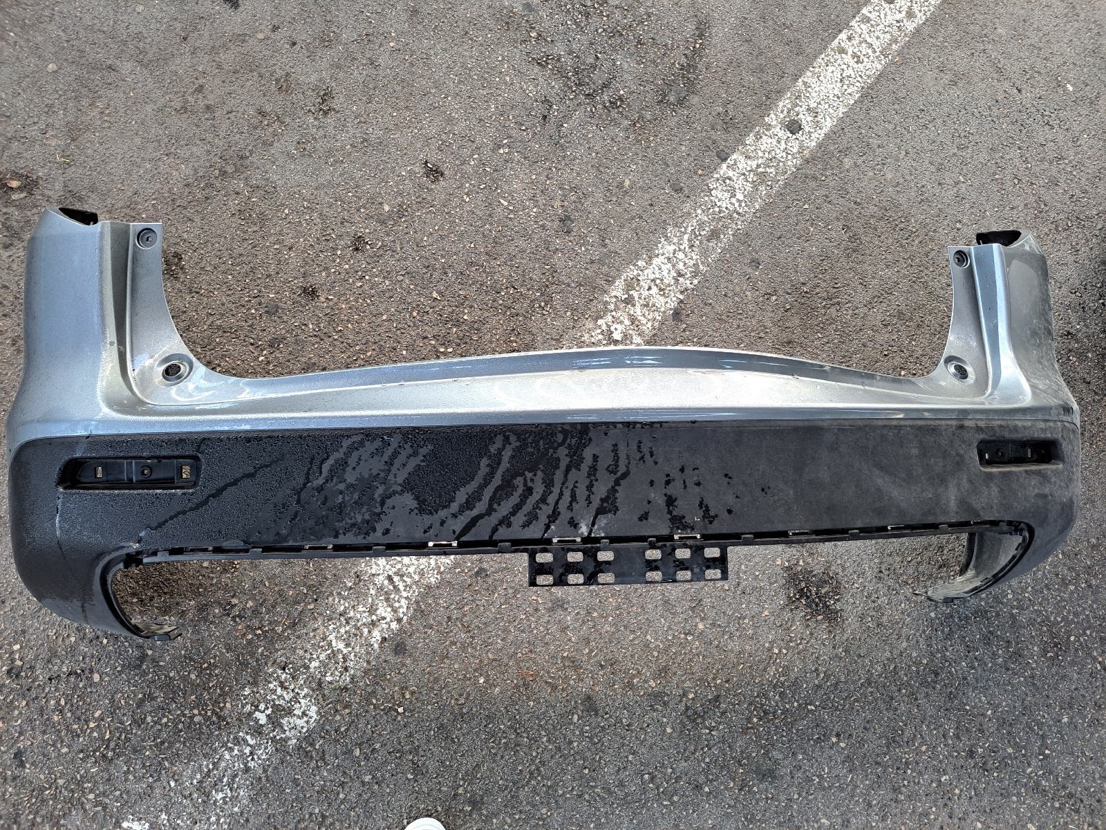 Prodajem zadnji branik Suzuki Vitare 2019.g