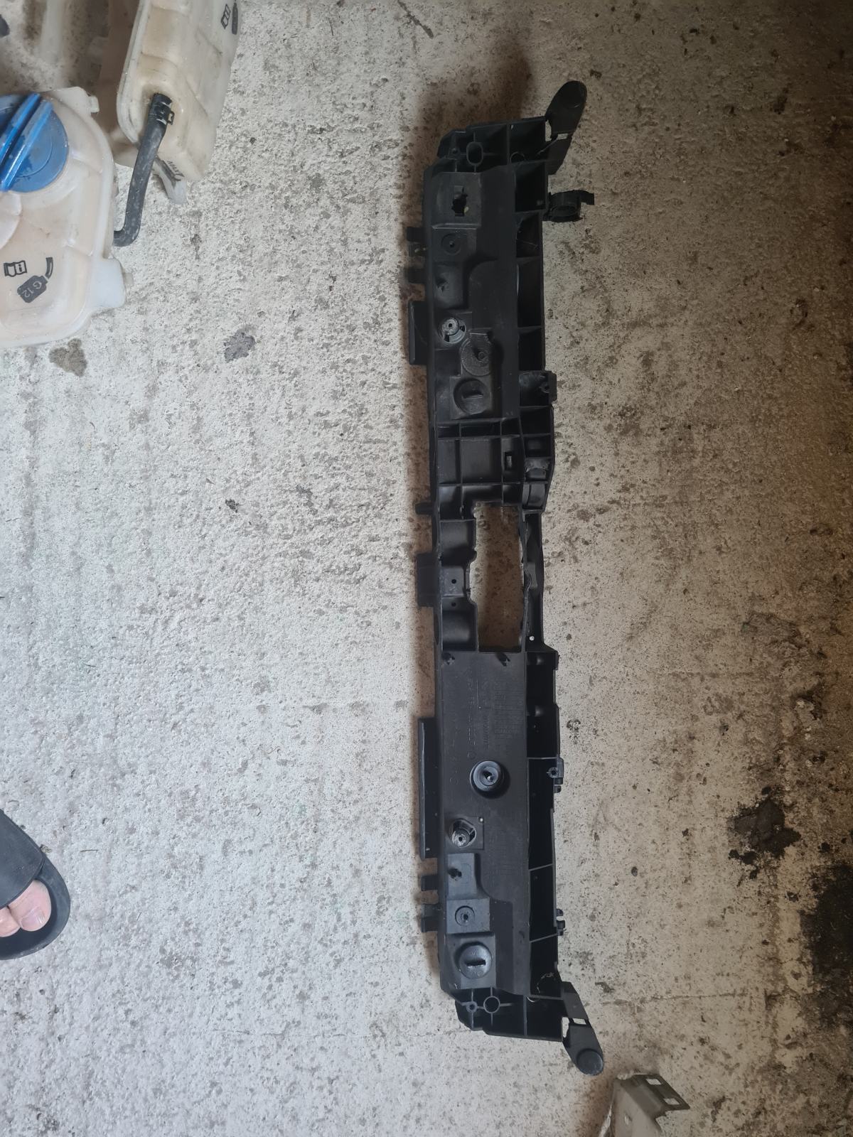 Renault clio 4. Gornji vezni lim. 625003860R