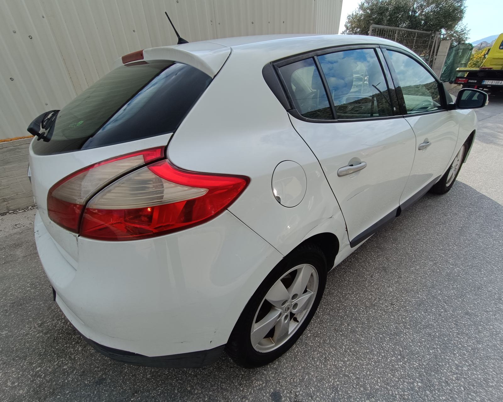 Renault Megane 3 vrata,bijela boja