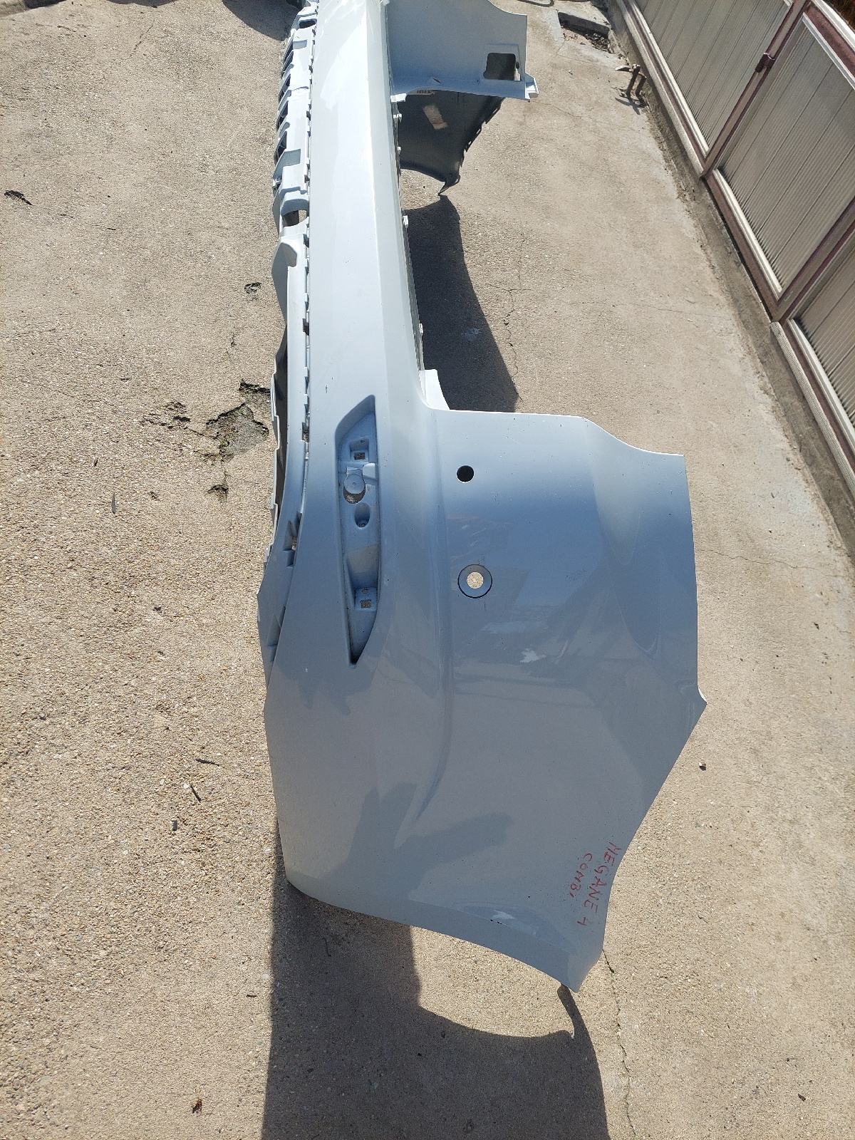 Renault Talisman karavan - zadnji branik - original - 2015. →