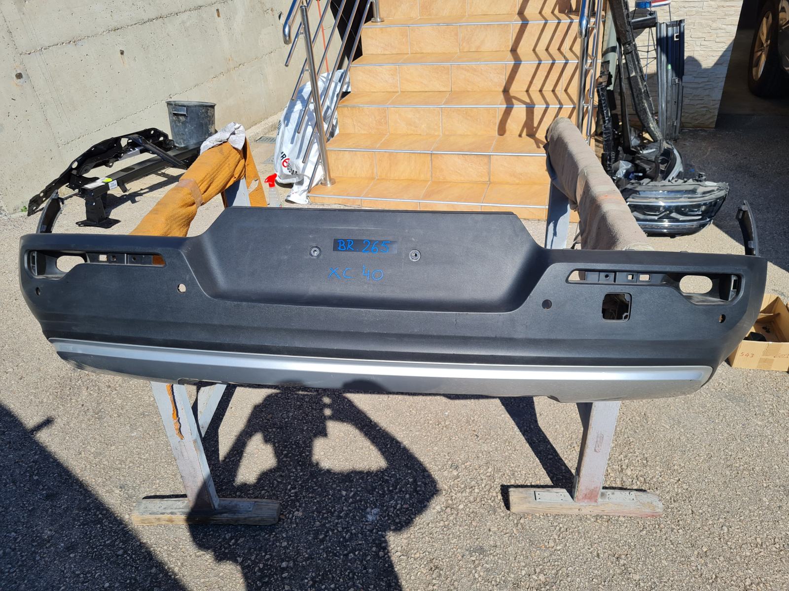 Volvo XC40 branik zadnji, 2018 ->