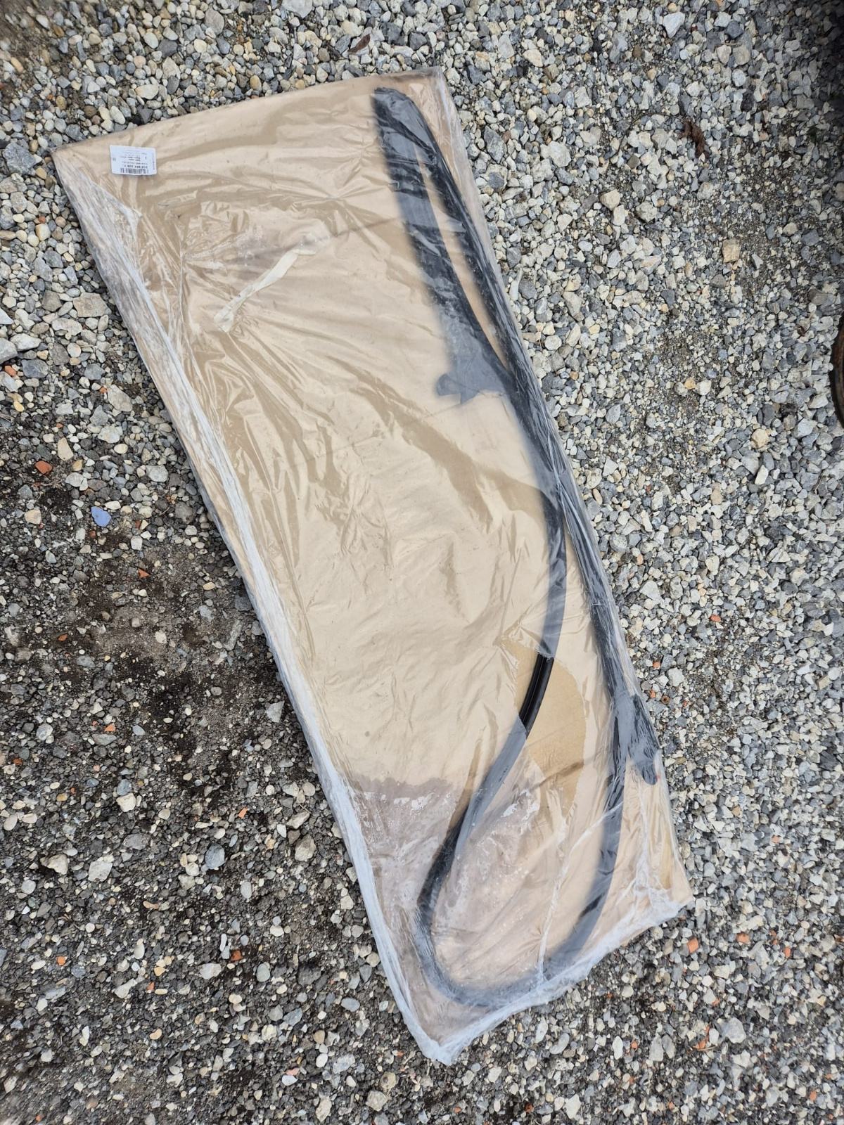 vw arteon guma keder dihtung za prednja desna vrata