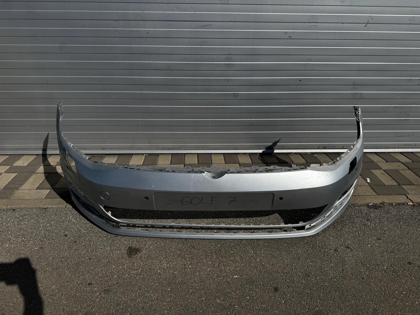 VW GOLF 7 PREDNJI BRANIK 5G0807217 5G0807217BRA7W