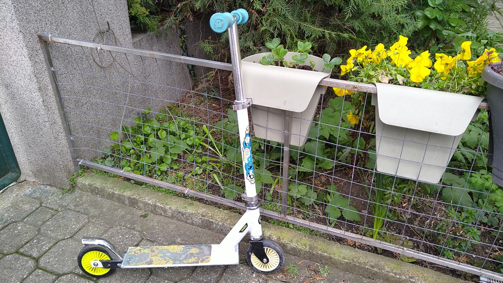 Romobil OXELO 3 prodajem za 15 E