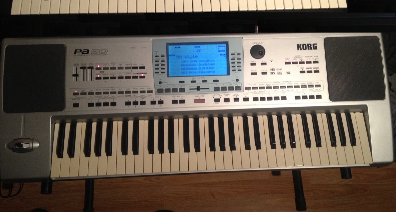 Korg pa50