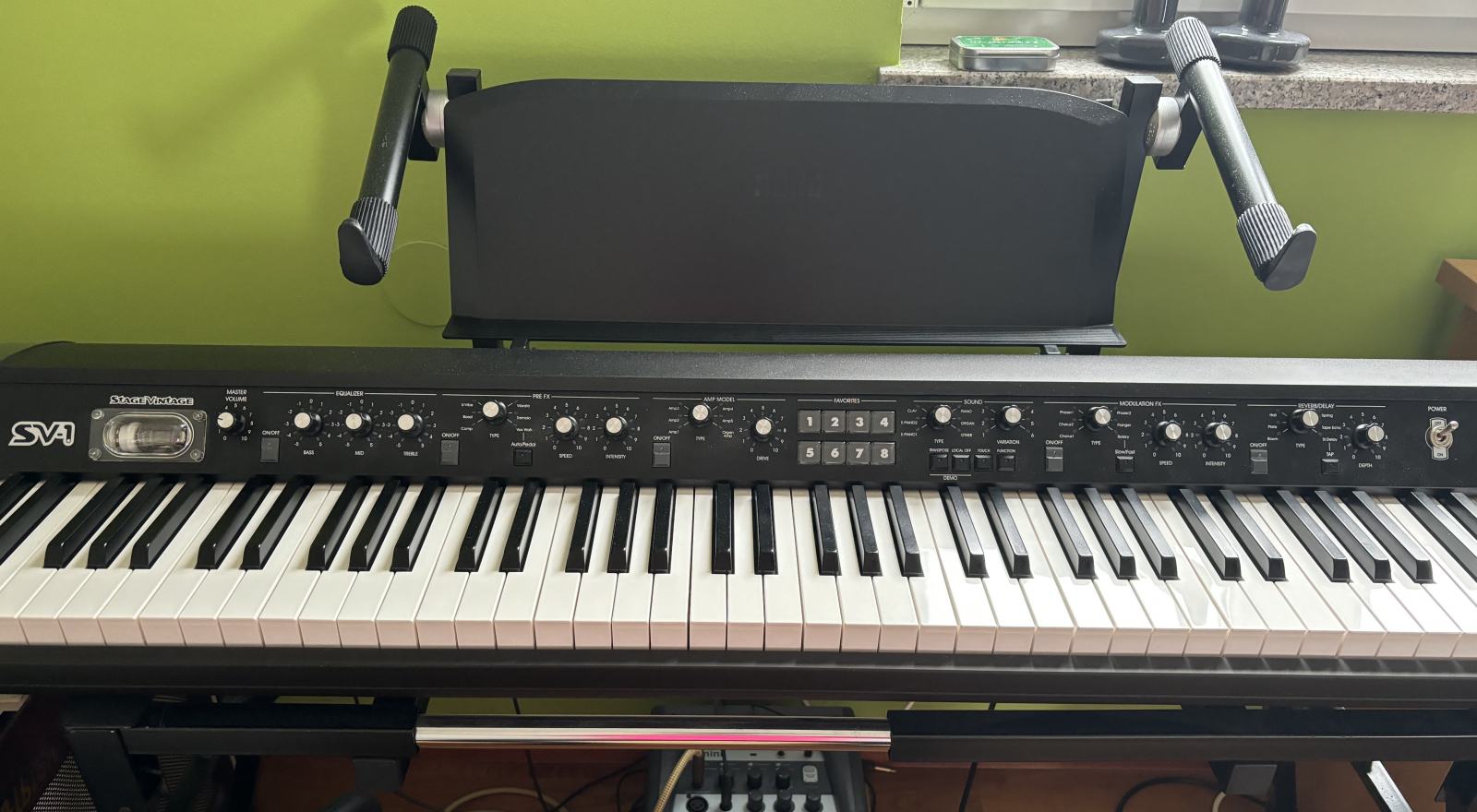 Korg SV-1